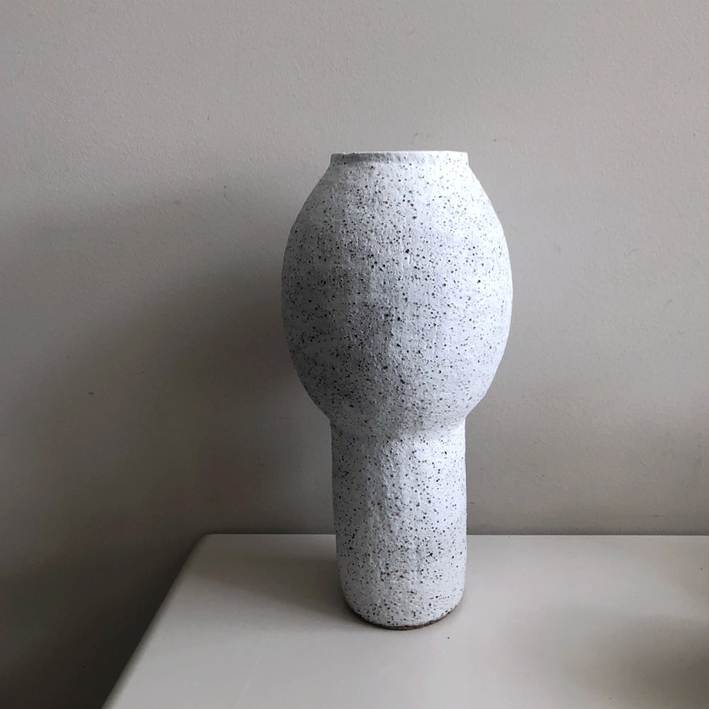 EMILY ELLIS ceramic large bulb vase - raw – bijoux home